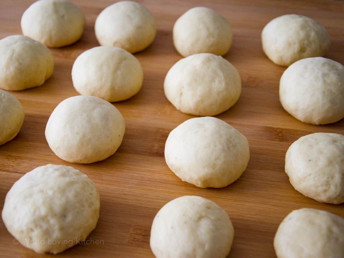 German Donuts filled with Strawberry Jam | ‘Berliner’ – World Loving ...