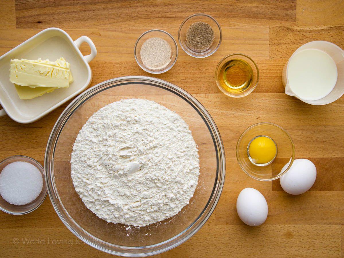 German Donuts filled with Strawberry Jam | ‘Berliner’ – World Loving ...