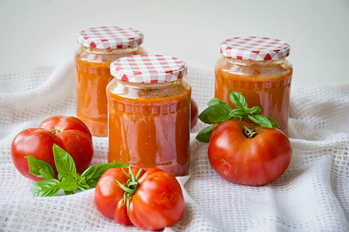 Simple Homemade Tomato Sauce | Recipe for Canning – World Loving Kitchen