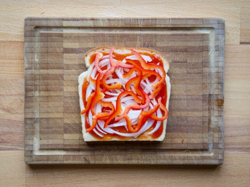 Japanisches Pizza Toast | ピザトースト – World Loving Kitchen