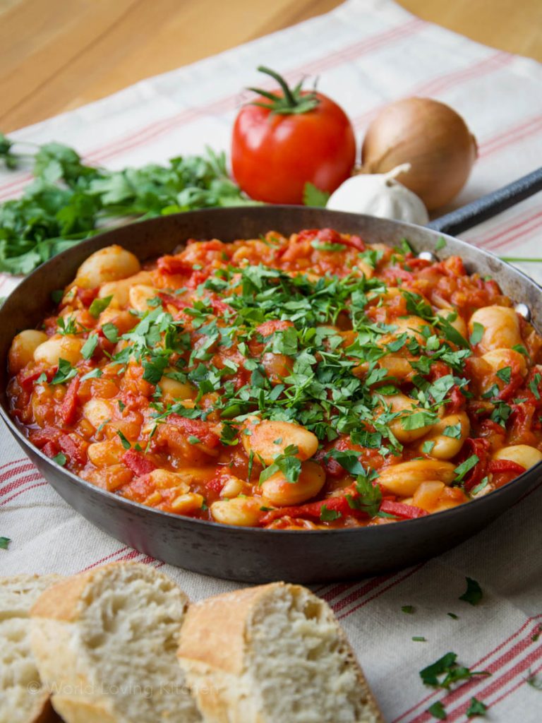 Alubias Garrafón con Pimientos del Piquillo | Spanish Butter Beans with ...