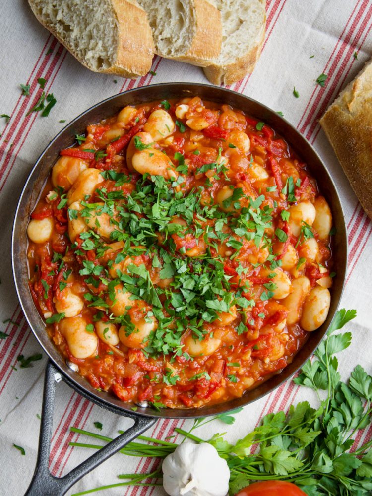 Alubias Garrafón con Pimientos del Piquillo | Spanish Butter Beans with ...