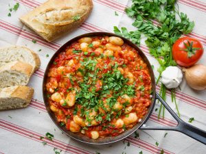 Alubias Garrafón con Pimientos del Piquillo | Spanish Butter Beans with ...