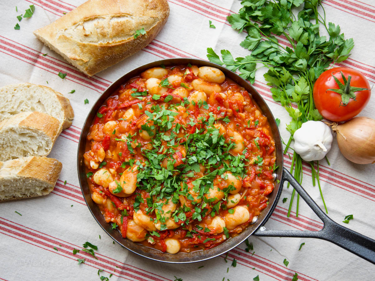 Alubias Garrafón con Pimientos del Piquillo | Spanish Butter Beans with ...