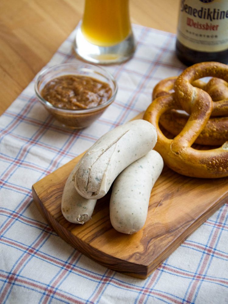 Bayerische Weißwürste mit Brezeln – World Loving Kitchen